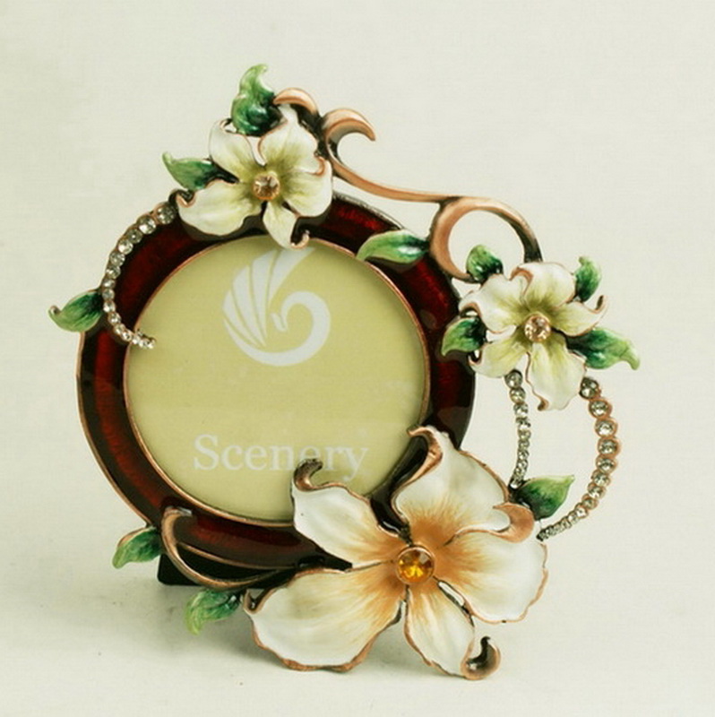 Custom Hollow Out Photo Frame, Moulding Paint Metal Picture Photo Frame ...